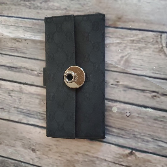 Gucci | Bags | Gucci Silver Circle Black Monogram Long Bifold Wallet ...